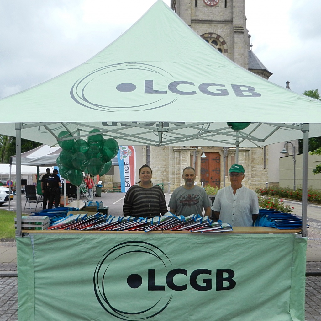 Braderiestand vun der LCGB-Sektioun Beetebuerg - LCGB - Lëtzebuerger ...