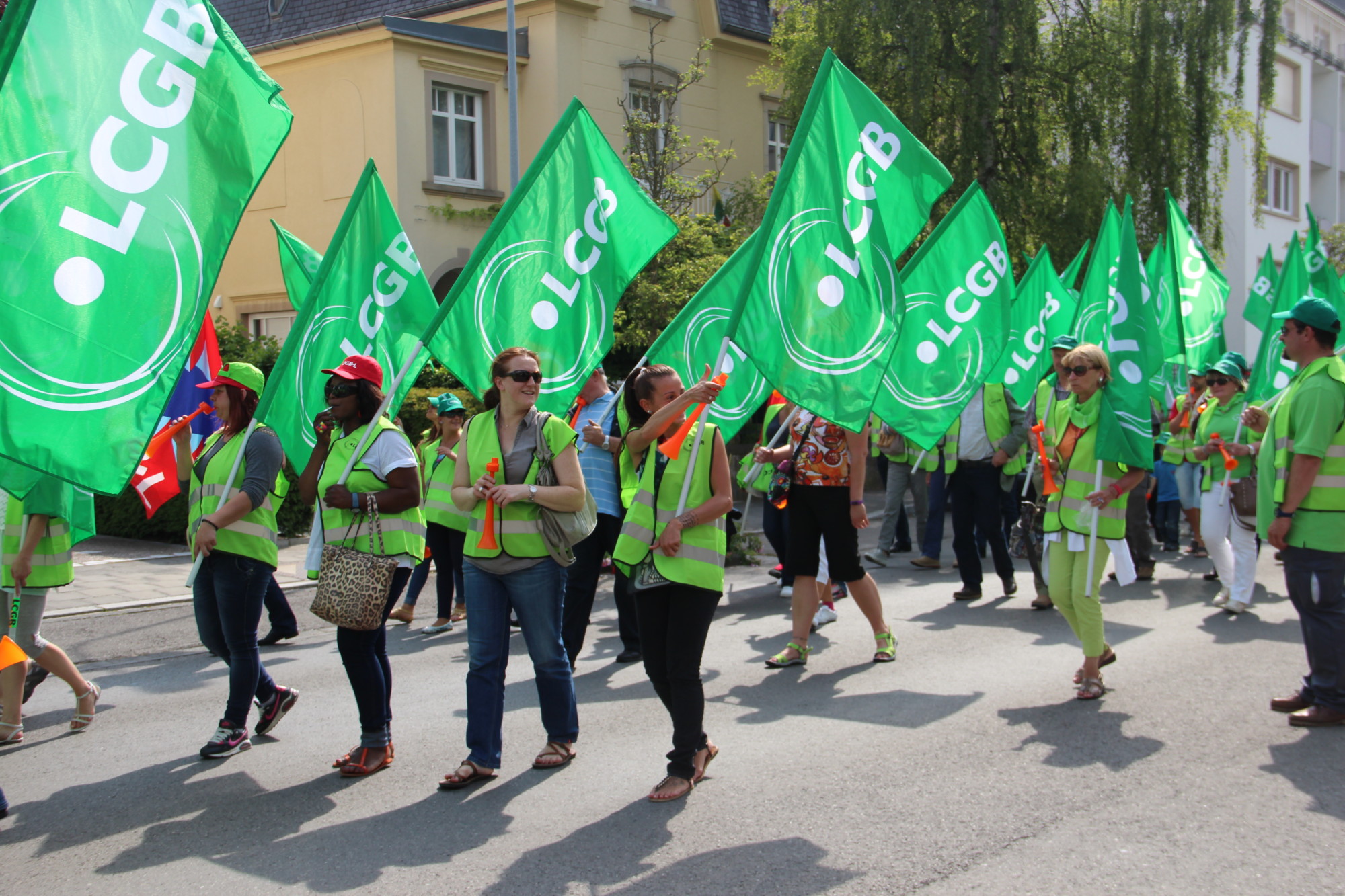 Werden Sie Teil unseres Teams - LCGB - Lëtzebuerger Chrëschtleche ...